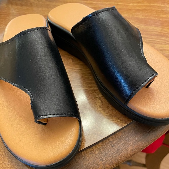 Shoes | New In Box Sandals | Poshmark